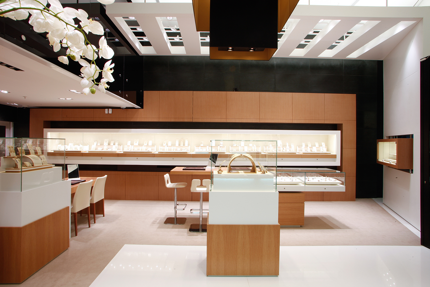 Maison Azuelos - Coordonnées et horaires des joailleries Azuelos