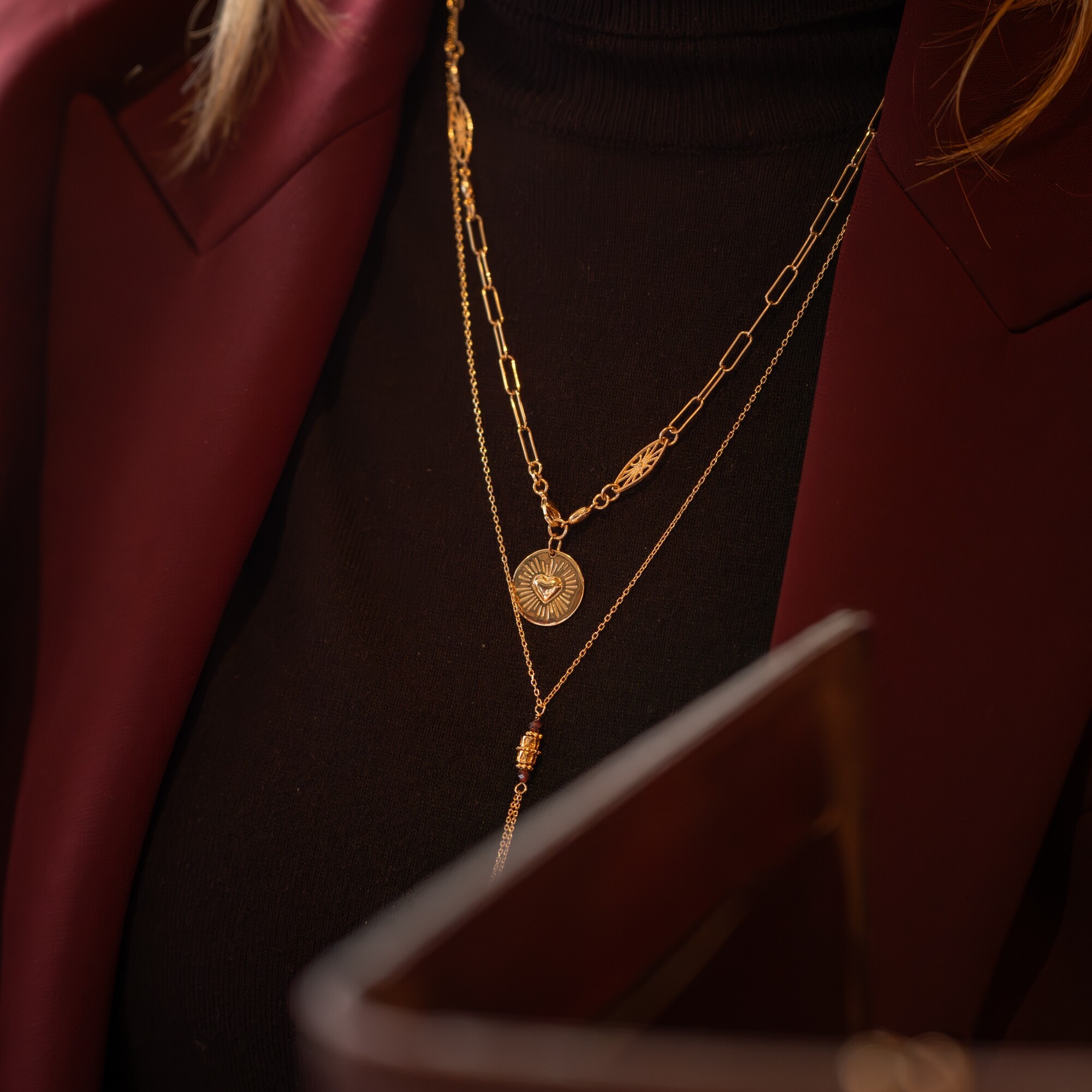 Achat Le collier sautoir en plaqué or et grenat Capucine